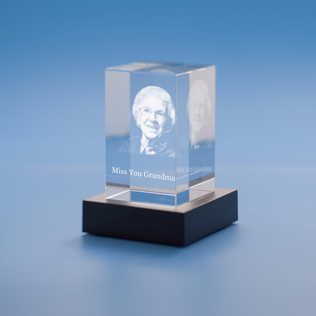 Memorial – Crystal Clear Memories